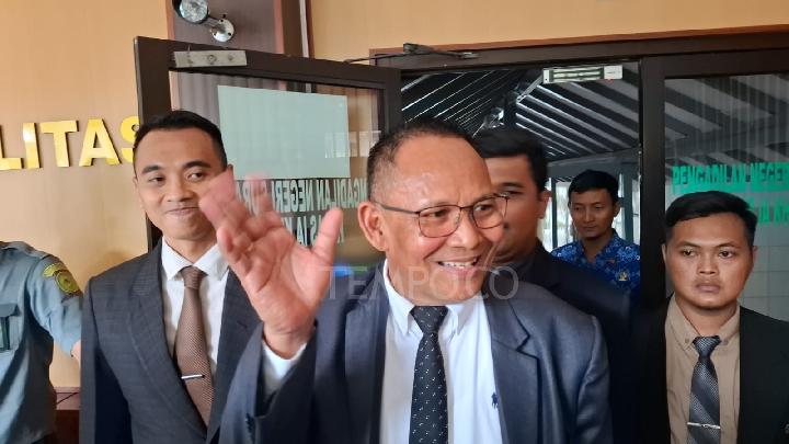 Jokowi akan hadirkan teman KKN di sidang ijazah