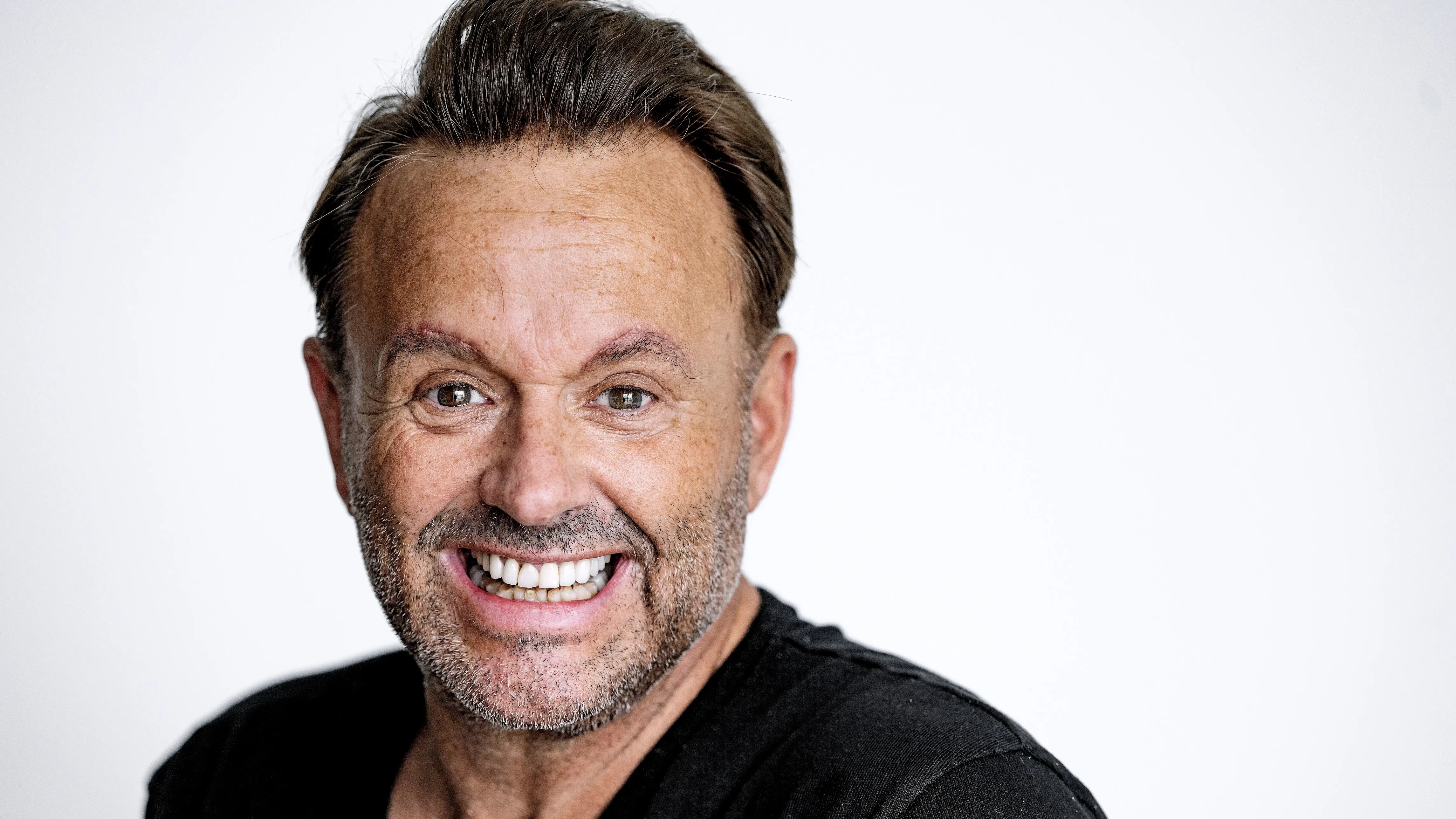 Dennis Knudsen afslører: Søger stadig gammel, rig ægtefælle – men også ...