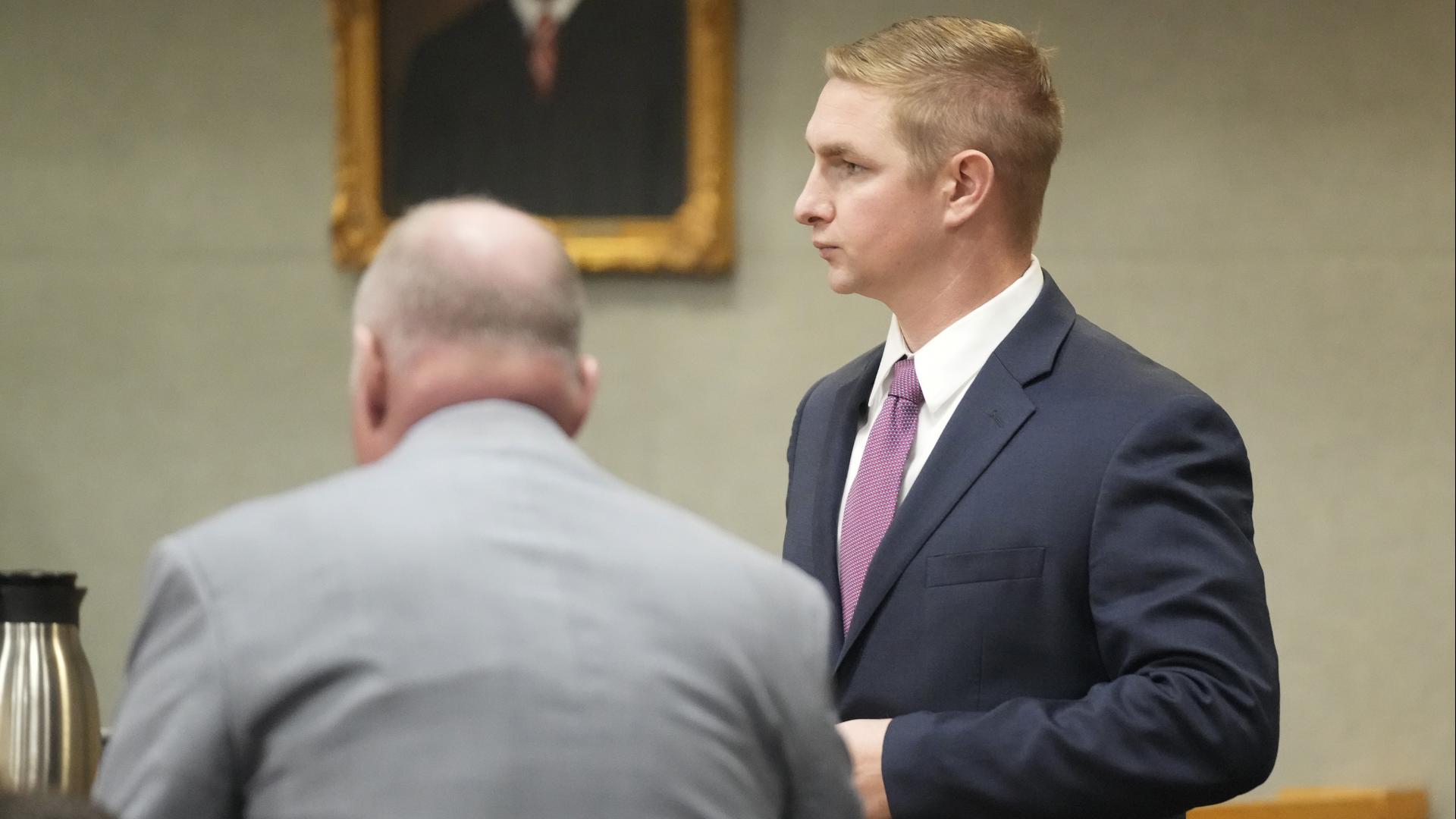 Former Austin police officer Christopher Taylor suing APD chief for not ...