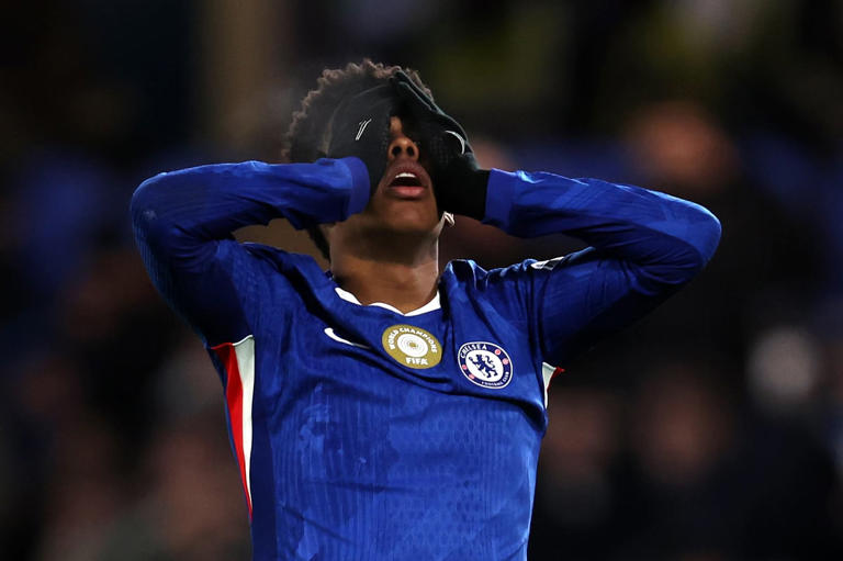 Advantage Liverpool in top four race as Chelsea held by Bournemouth