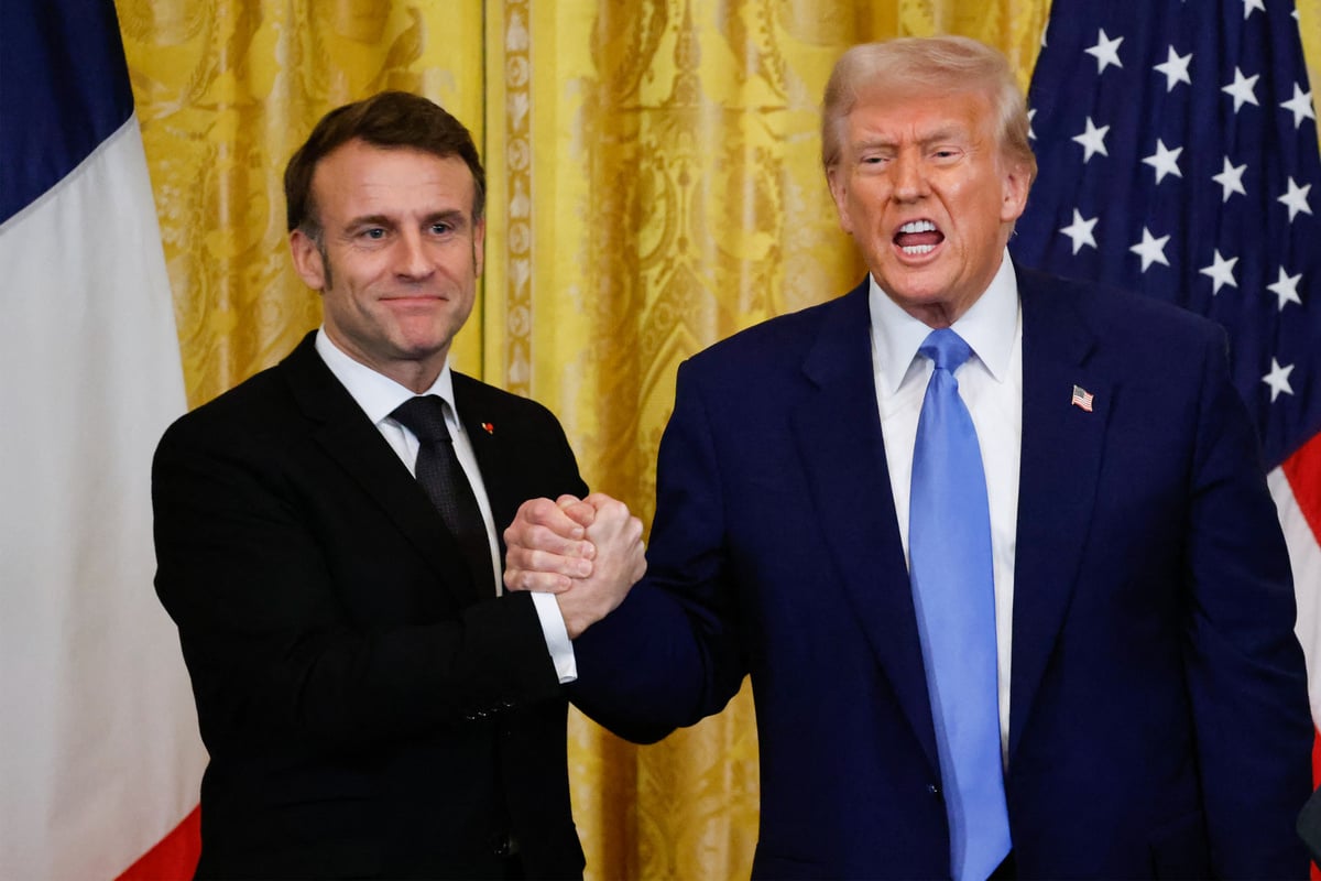 Trump's Ukraine claims shot down by Macron in fact check during White ...