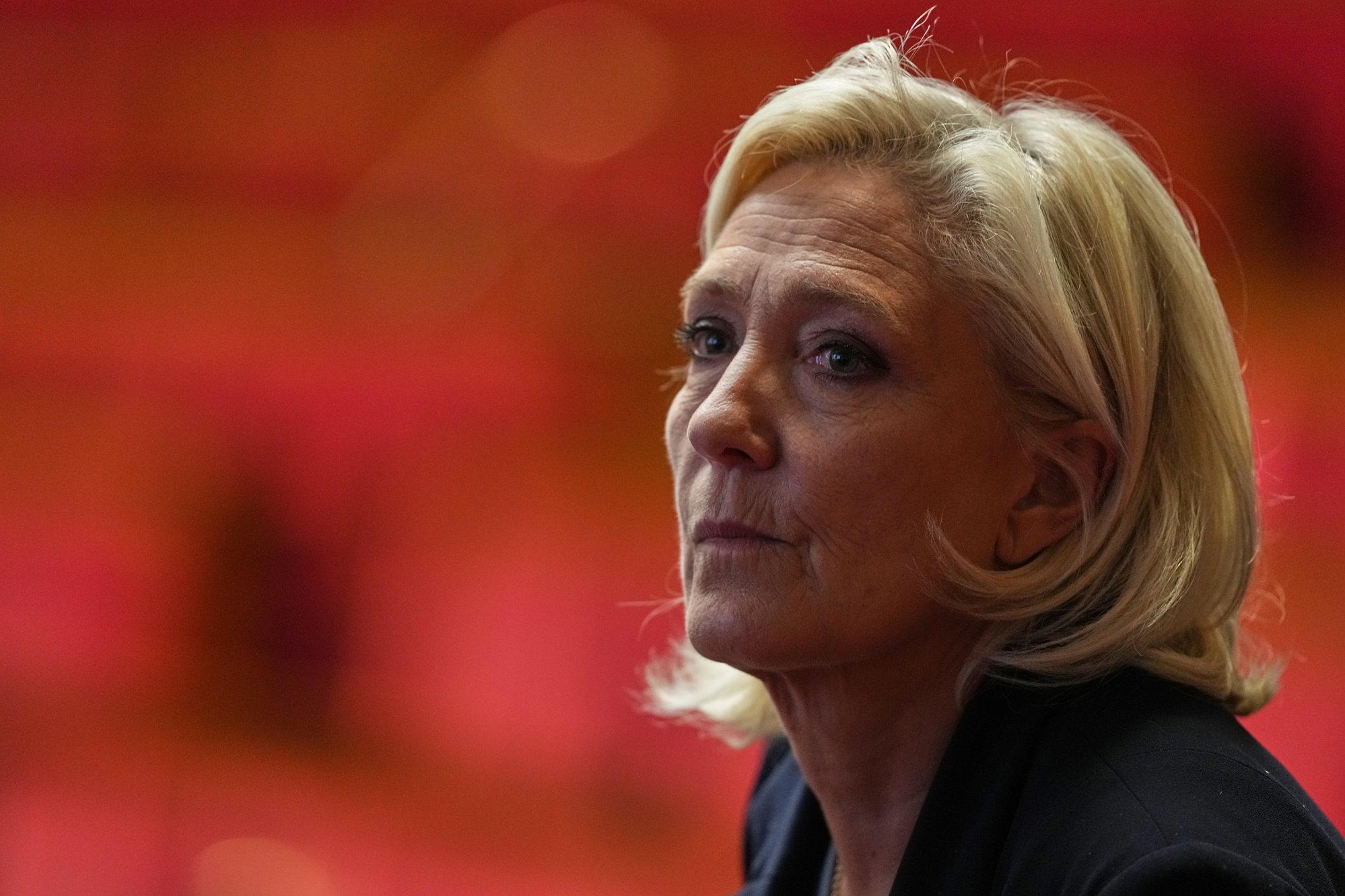 Le Pen stiller i Bardots begravelse