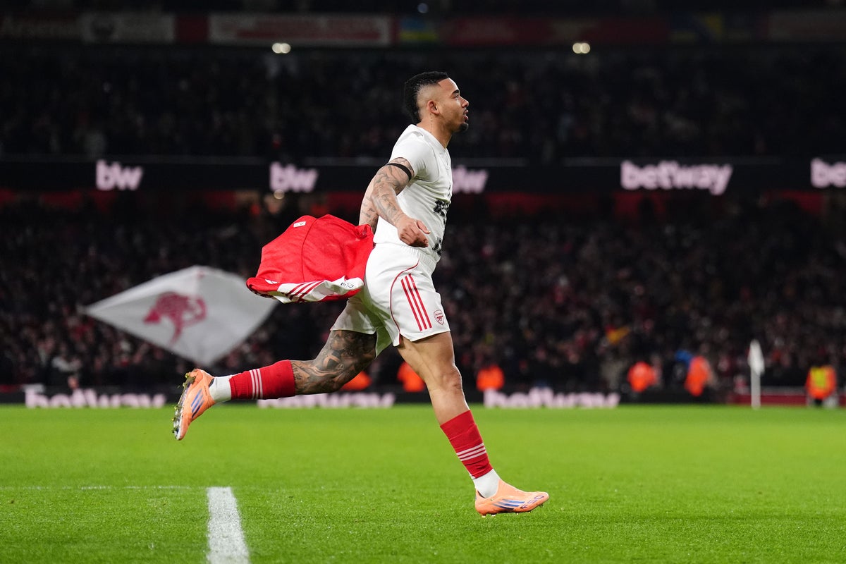 Arsenal score four in second half in statement win over title rivals ...