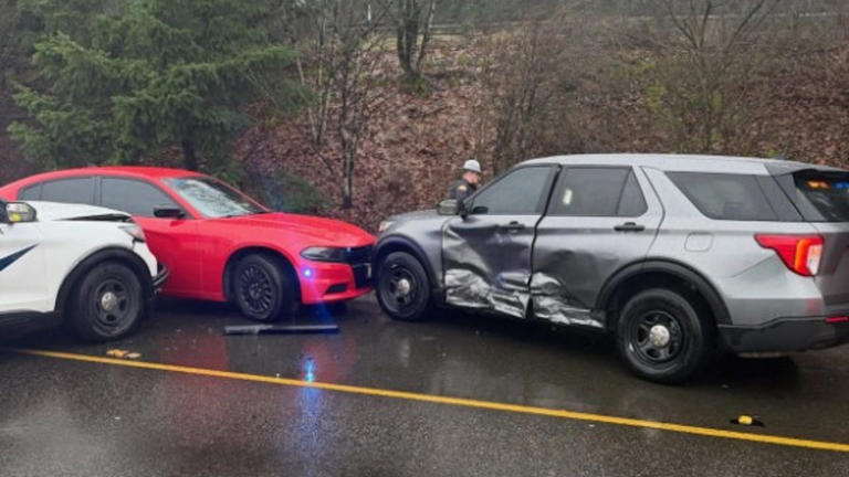 Man charged in WA trooper carjacking, I-5 pursuit