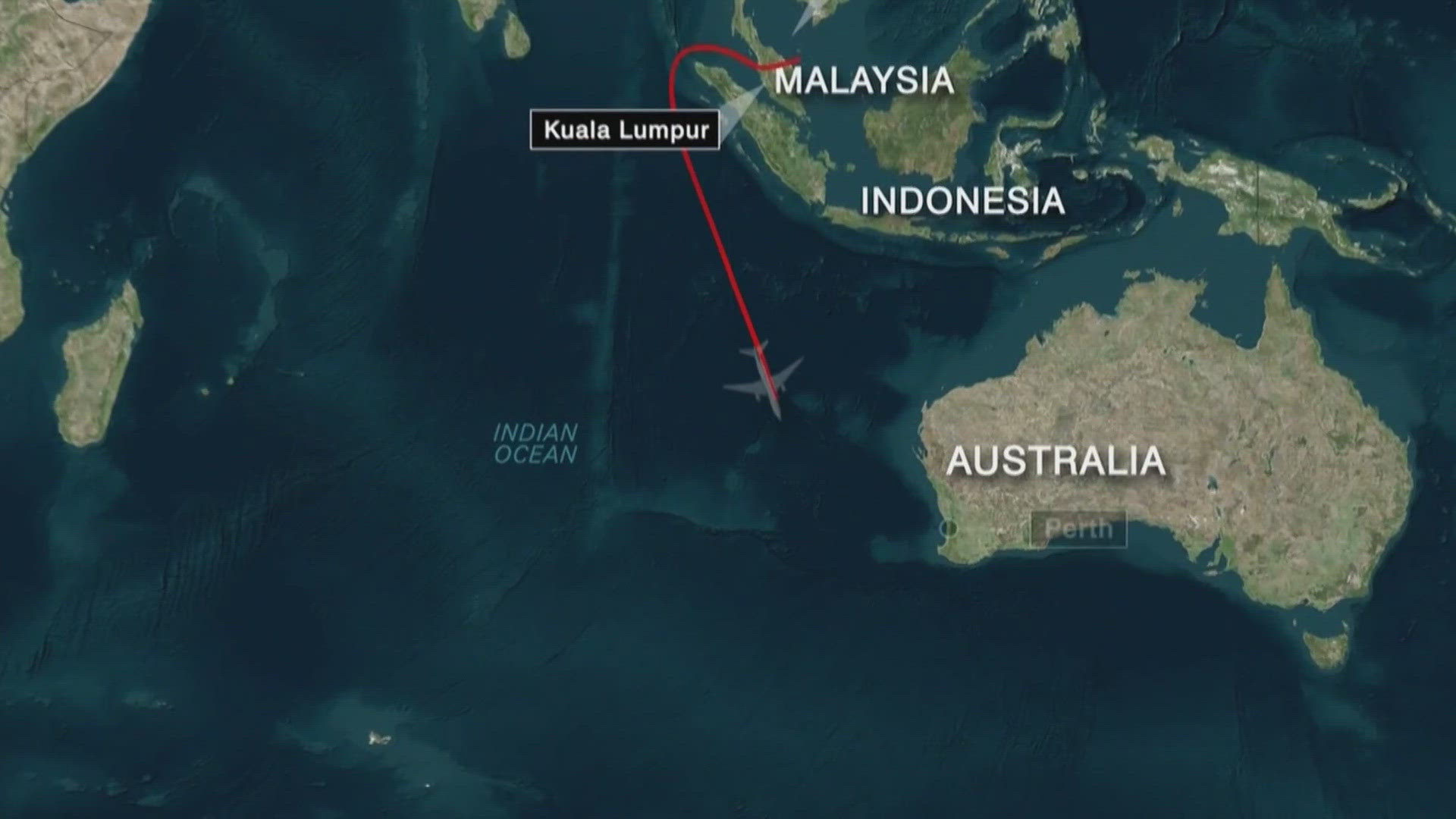 Search for missing Malaysia Airlines jet resumes