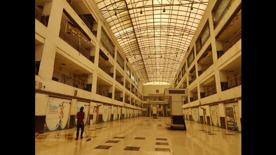 Case filed after teen falls to death at Delhi’s Model Town mall