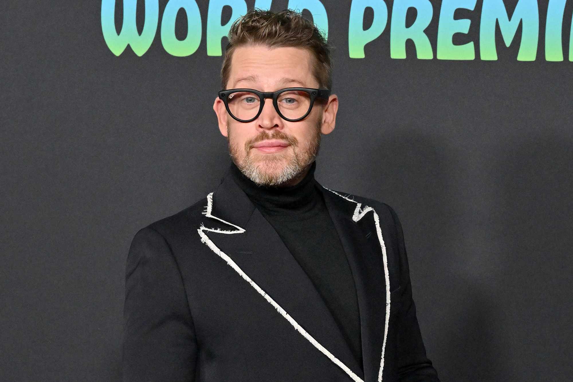 Macaulay Culkin has to 'gird' himself for public outings and has 3 ...