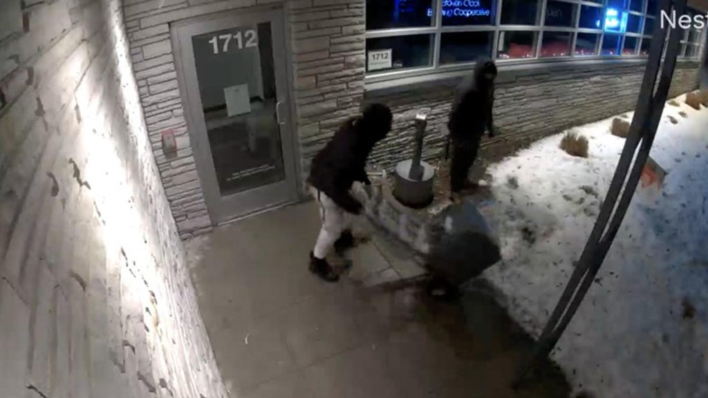 Burglars target Minneapolis' Broken Clock Brewing Cooperative: "It's ...