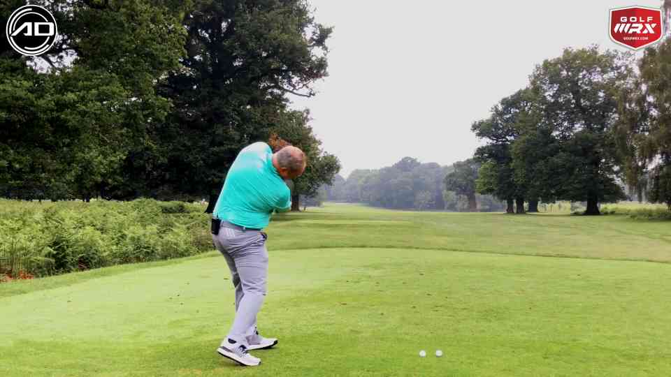 How to hit straight long golf shots