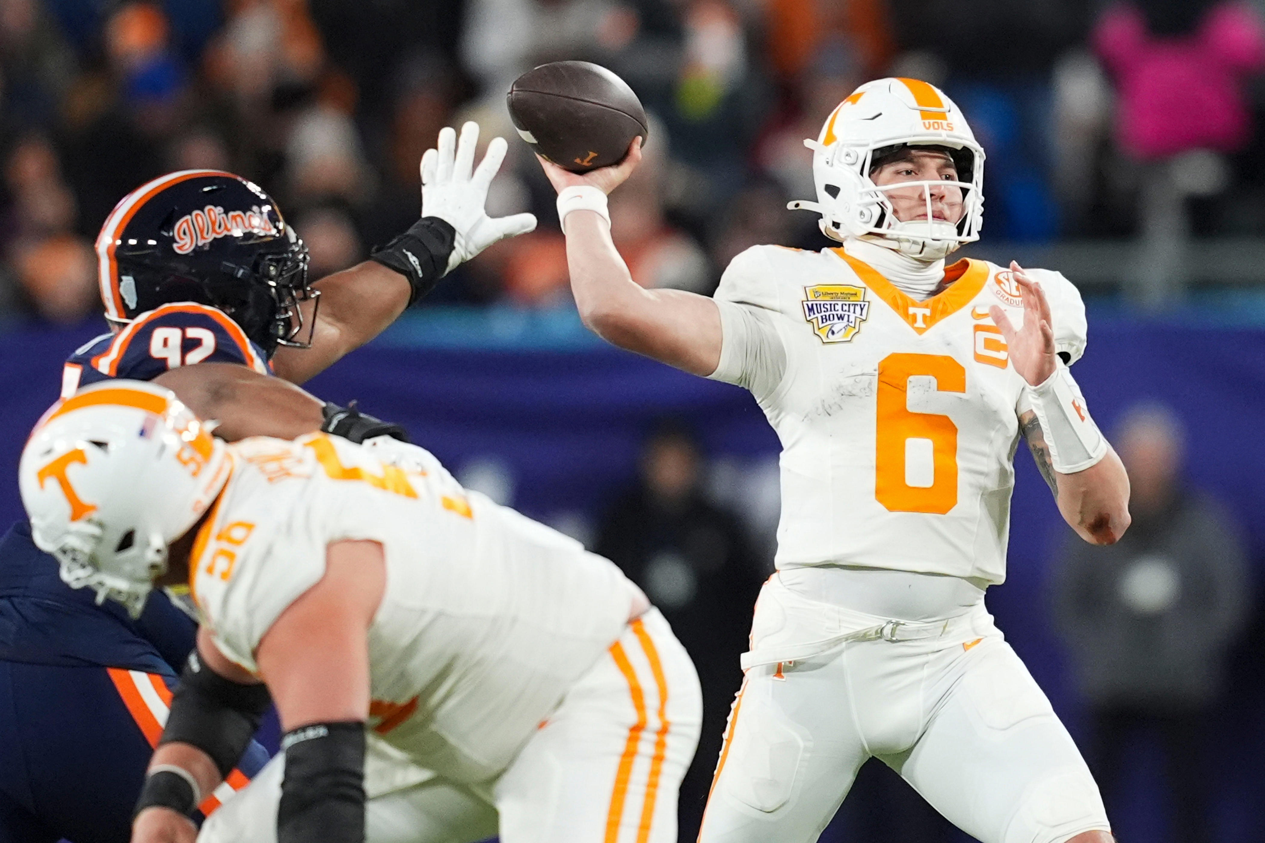 Readers hope a judge will solve Tennessee football QB problem | Adams