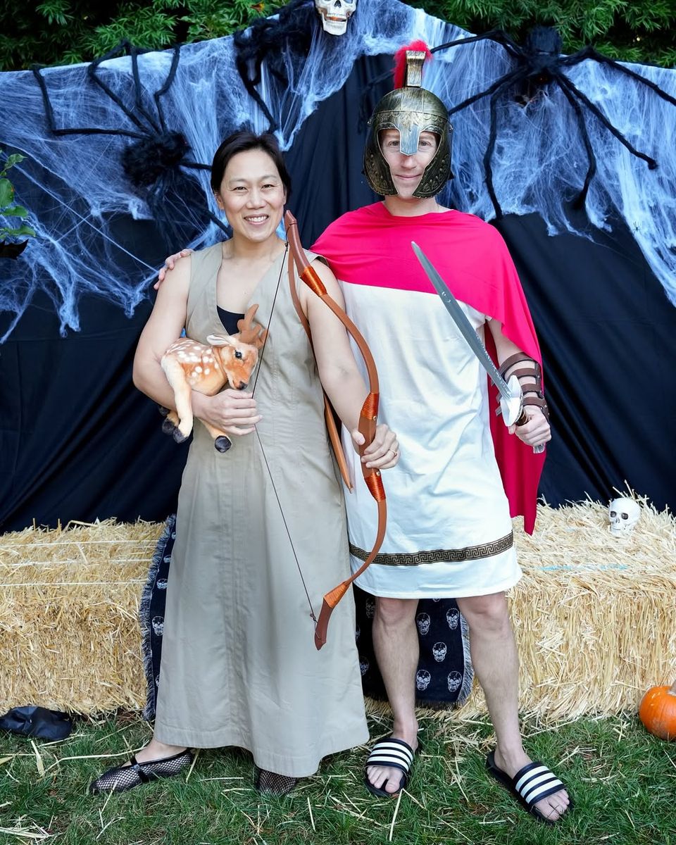 Mark Zuckerberg shares rare look into his billionaire life: beer pong ...