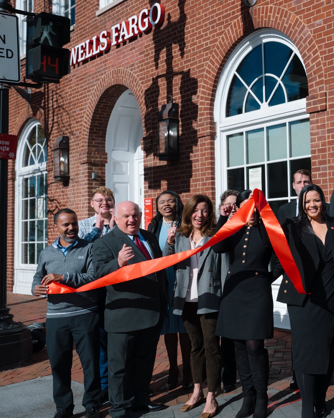 Wells Fargo lowers branch threshold in tribute to late activist Stacy ...