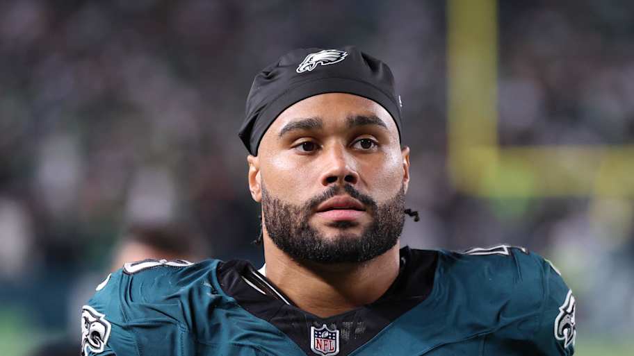 Eagles roster manipulation ahead of Week 18 hints at starters sitting