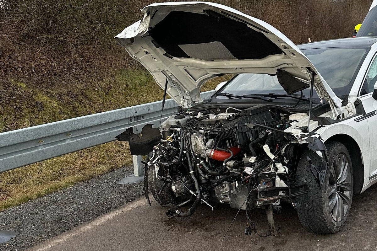 Unfall auf A38 - Fahrer verletzt