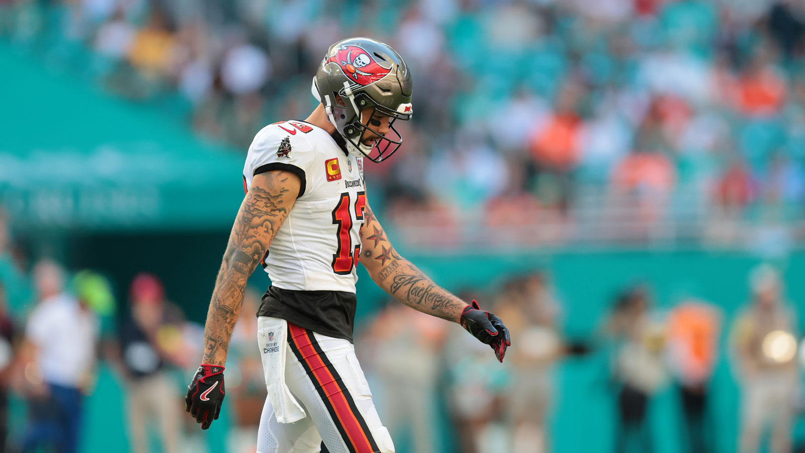 Buccaneers’ Mike Evans delivers cryptic declaration on future before ...