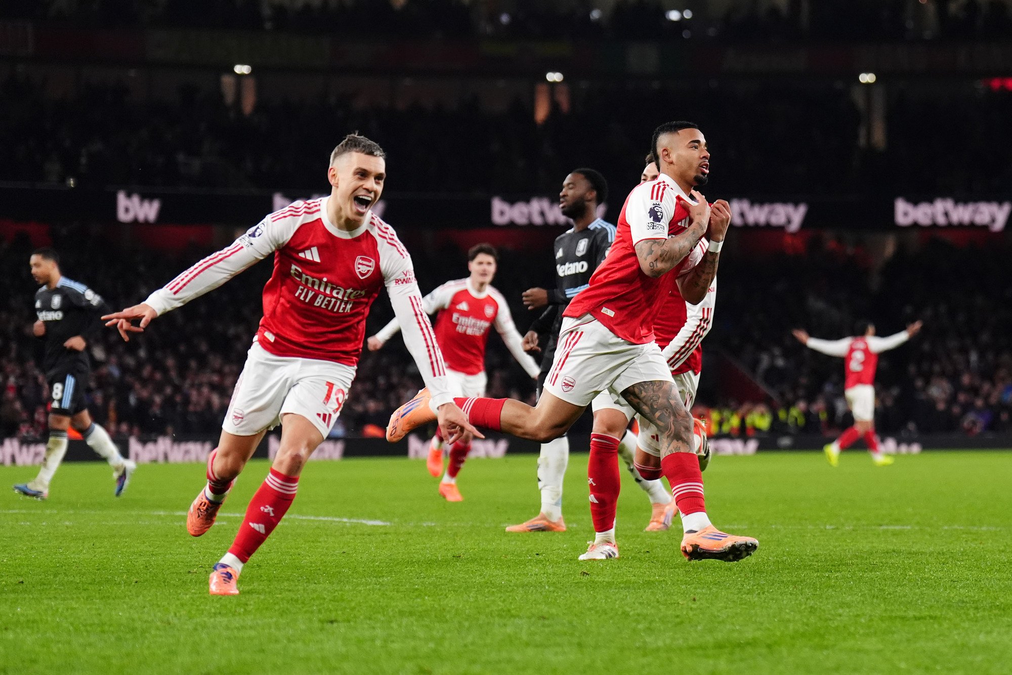 Ruthless Arsenal end year on top, eye first Premier League title in 22 ...