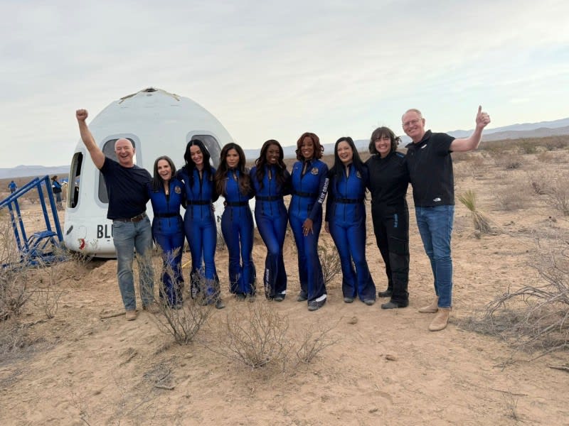 Astronaut says depression followed Blue Origin flight