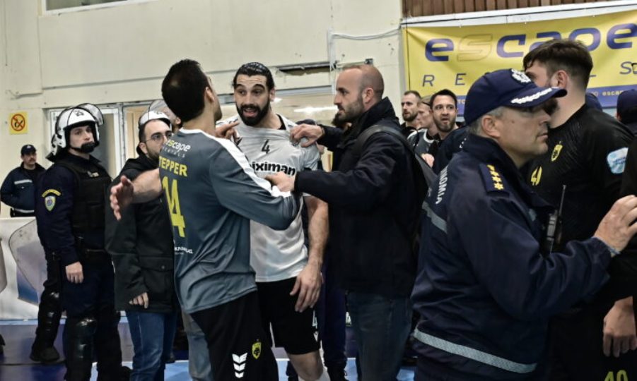 Πρόστιμο από ΔΕΑΒ στην ΑΕΚ για τα επεισόδια με ΠΑΟΚ