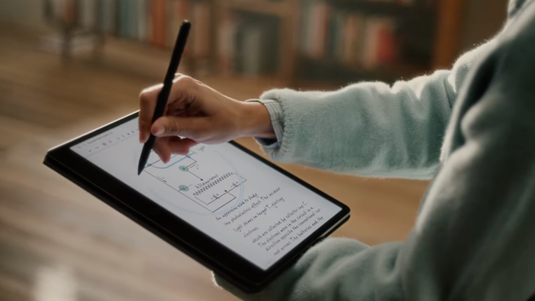 TCL's note-taking tablet is here to take on the Kindle Scribe Colorsoft