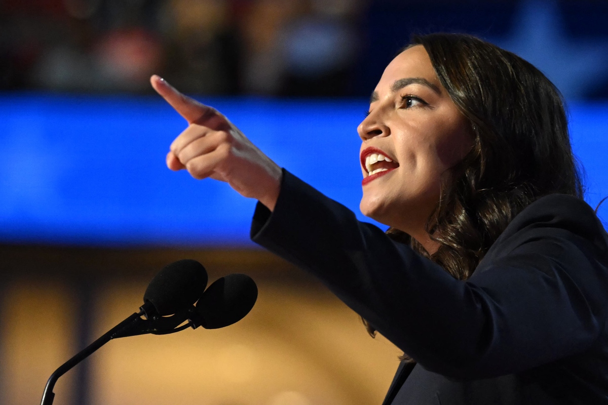 AOC claps back after Trump's border czar sends DOJ after her: "Homan ...