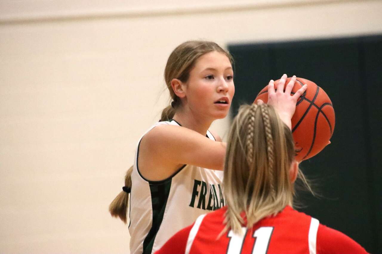 Prep roundup: Begick scores 40 in Falcons' win over Hemlock