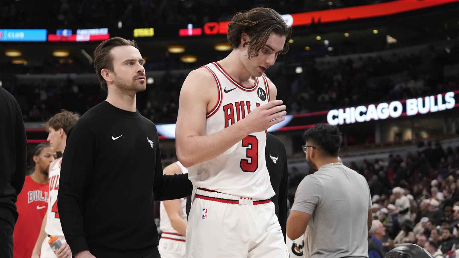 Bulls’ Josh Giddey out multiple weeks with hamstring strain
