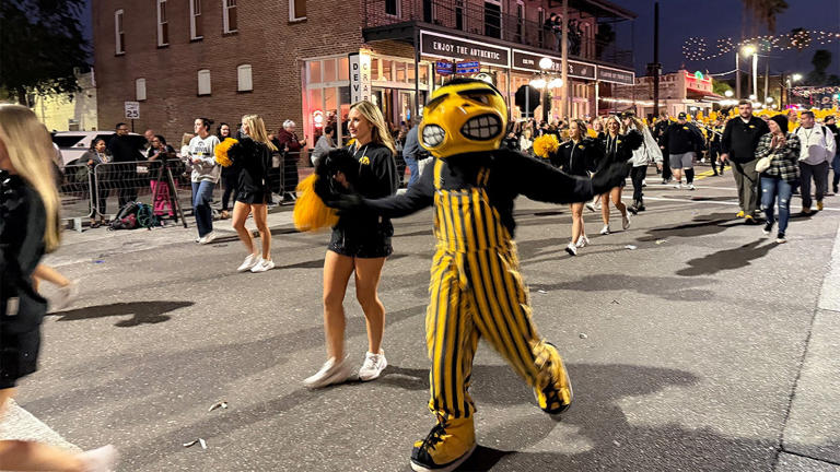 Ybor City fills with fans for ReliaQuest Bowl parade
