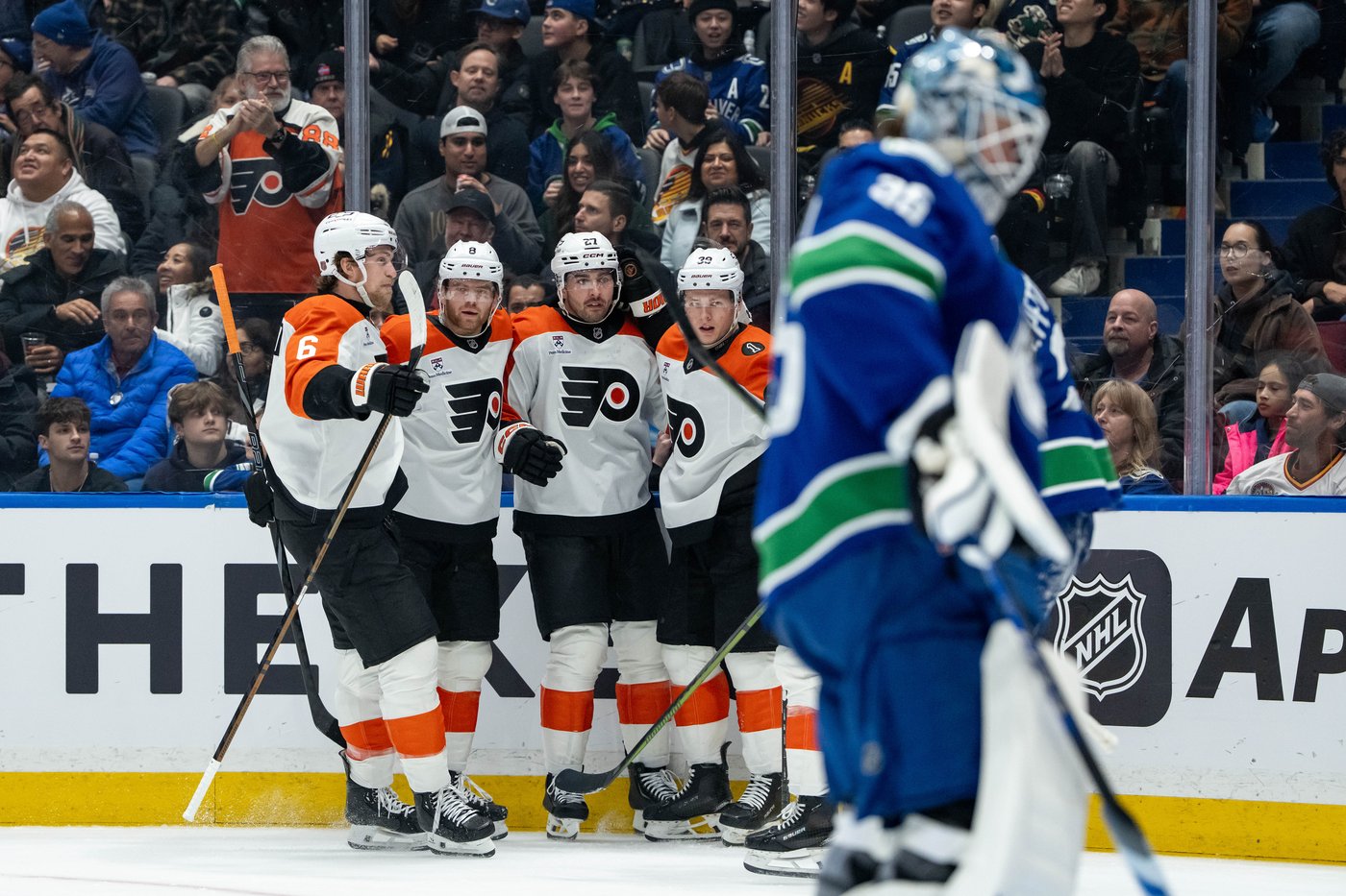Flyers top Canucks 6-3 in head coach Rick Tocchet's return to Vancouver