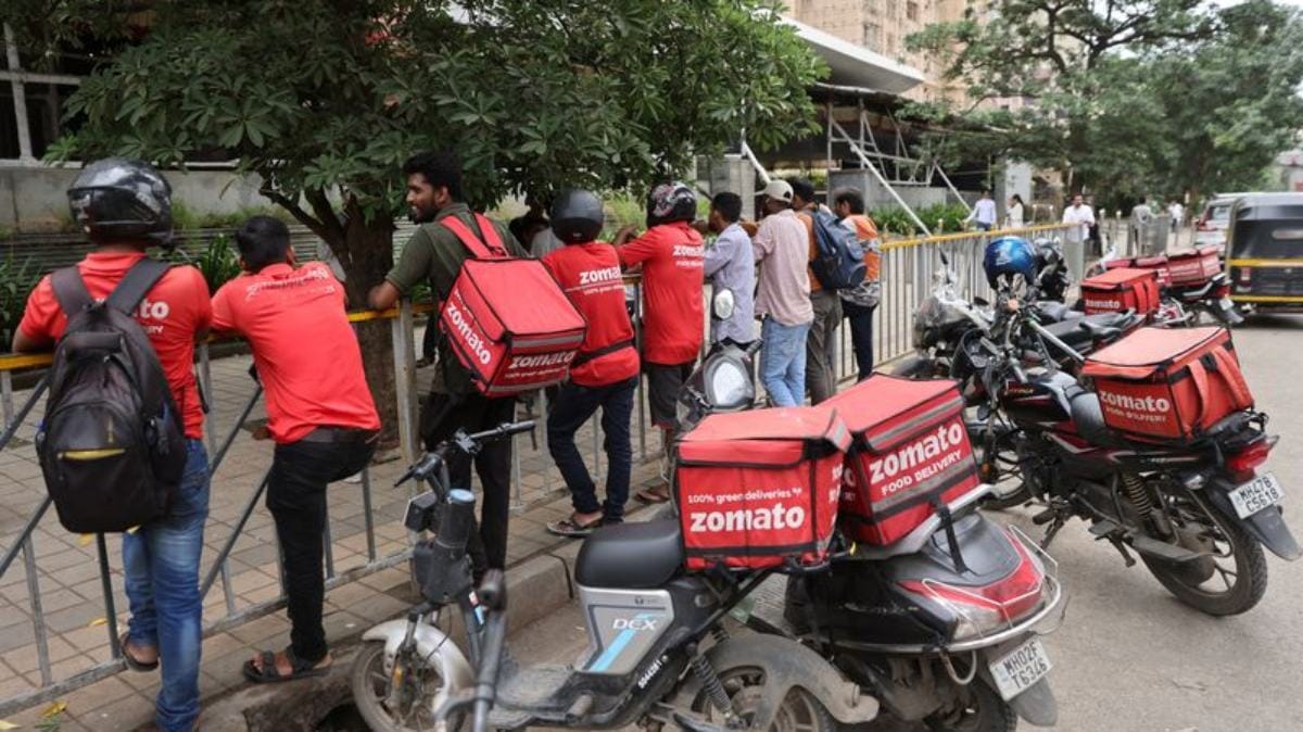 Zomato, Blinkit, Zepto gig workers on strike. Dhruv Rathee, Kunal Kamra ...