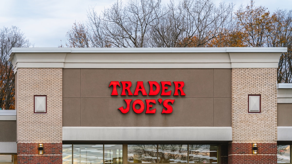 These are Trader Joe's 2026 New Year's Day hours
