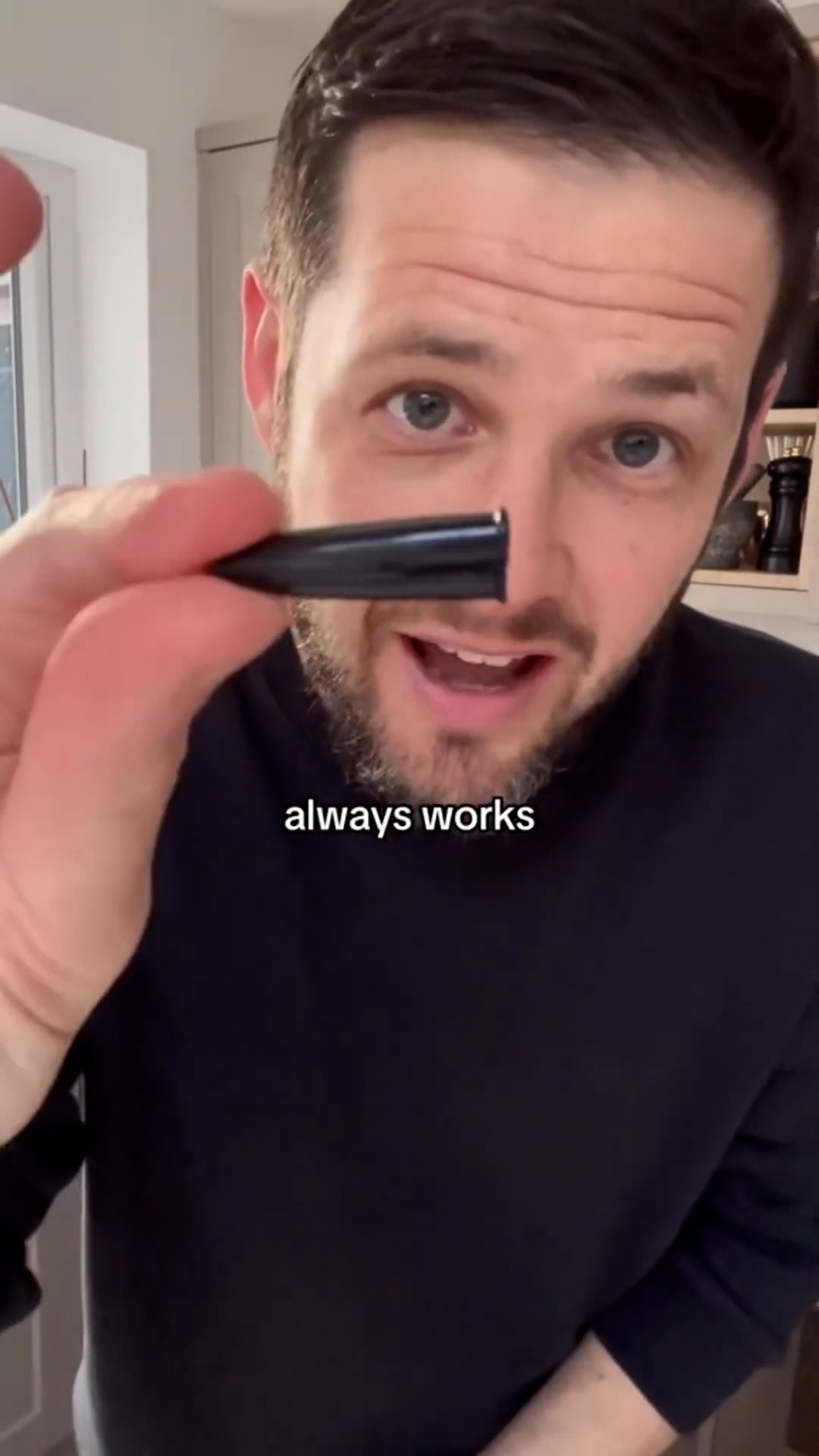 Can you snap a pen cap like this?