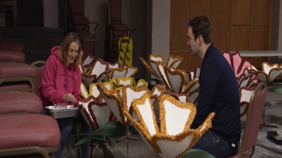 Final preparations underway for 137th Rose Bowl Parade