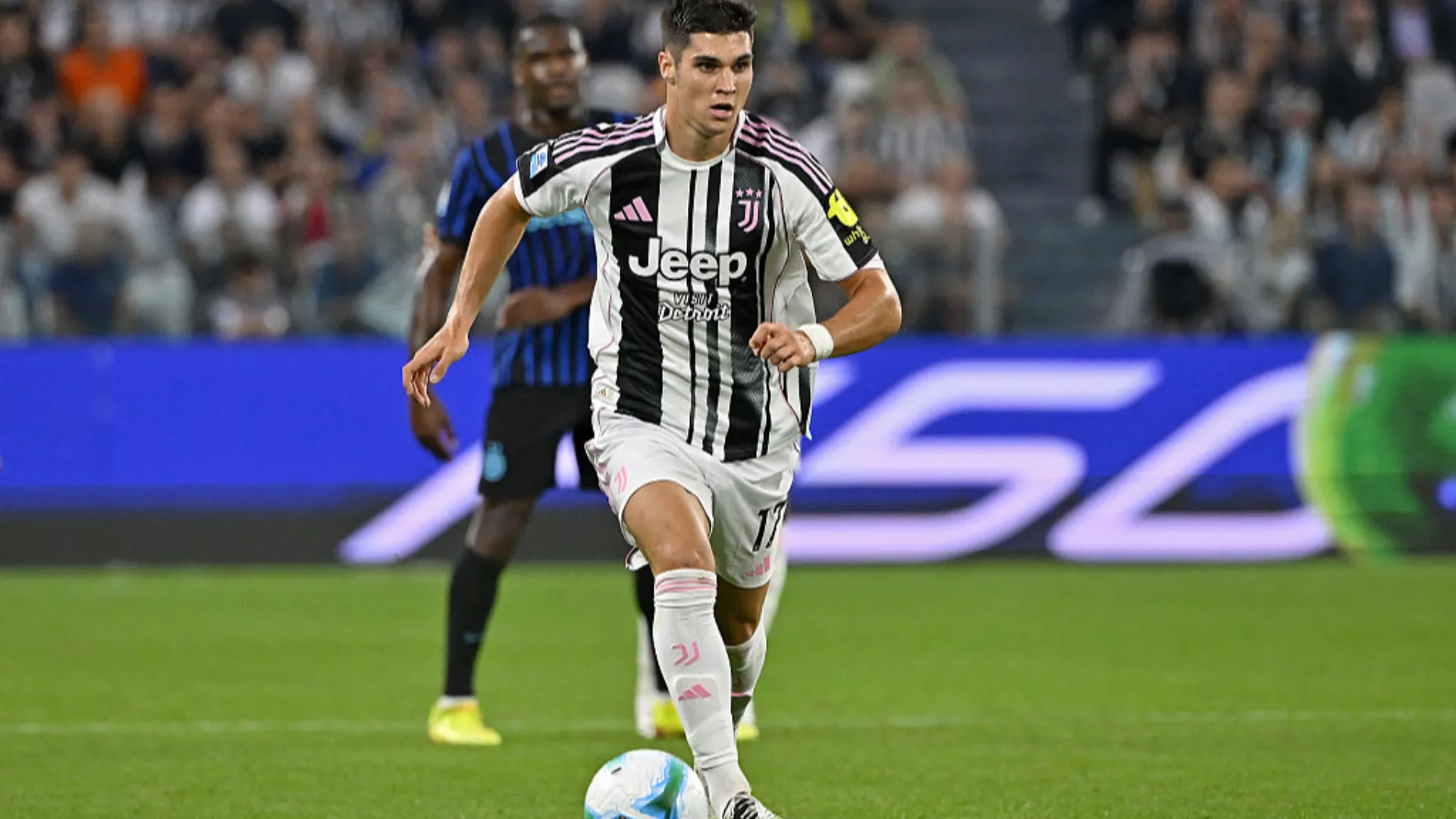 Mercato Juventus, tanti pronti a fare le valigie: si attendono offerte