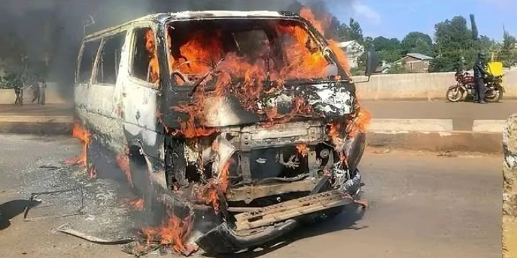 Matatu set on fire in the middle of highway after fatal accident