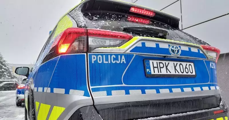 49-latek wjechał do rowu z 3,5 promila alkoholu i sądowym zakazem ...