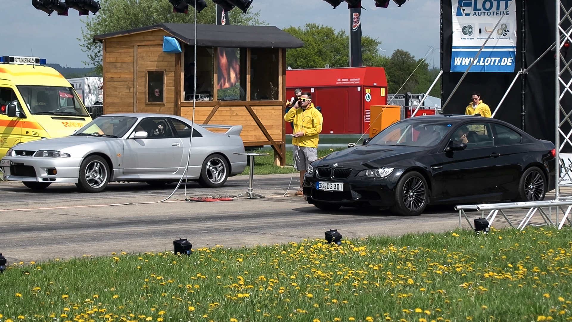 BMW M3 gegen GTR R33: Viertelmeilen-Duell