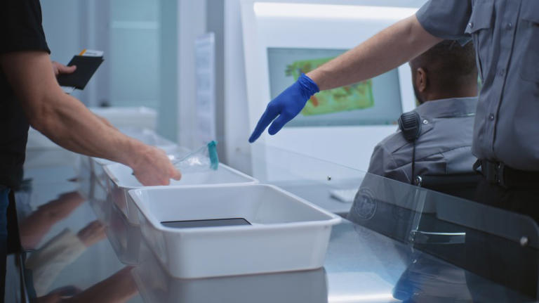 How common is phone theft at TSA screening checkpoints? The data is ...