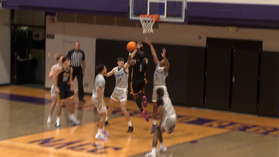 Beloit College takes Stateline border rivalry game from Rockford University