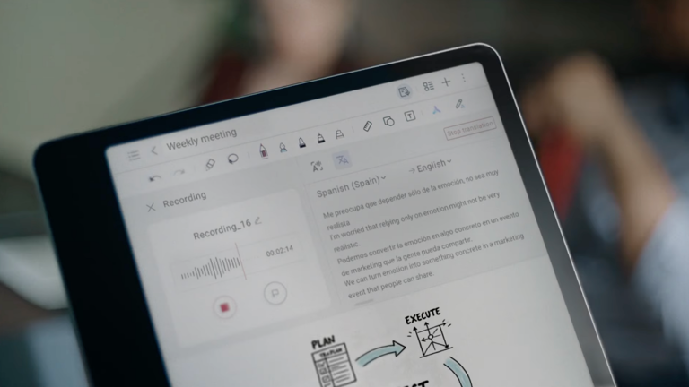 TCL is launching a digital notebook, and it's like a smoother Kindle ...