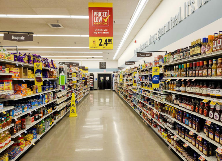 Here's whether or not Food Lion is open on New Year's Day 2026