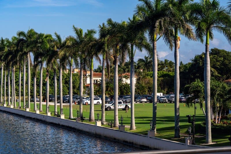 Sources detail why Trump banned Epstein from spa