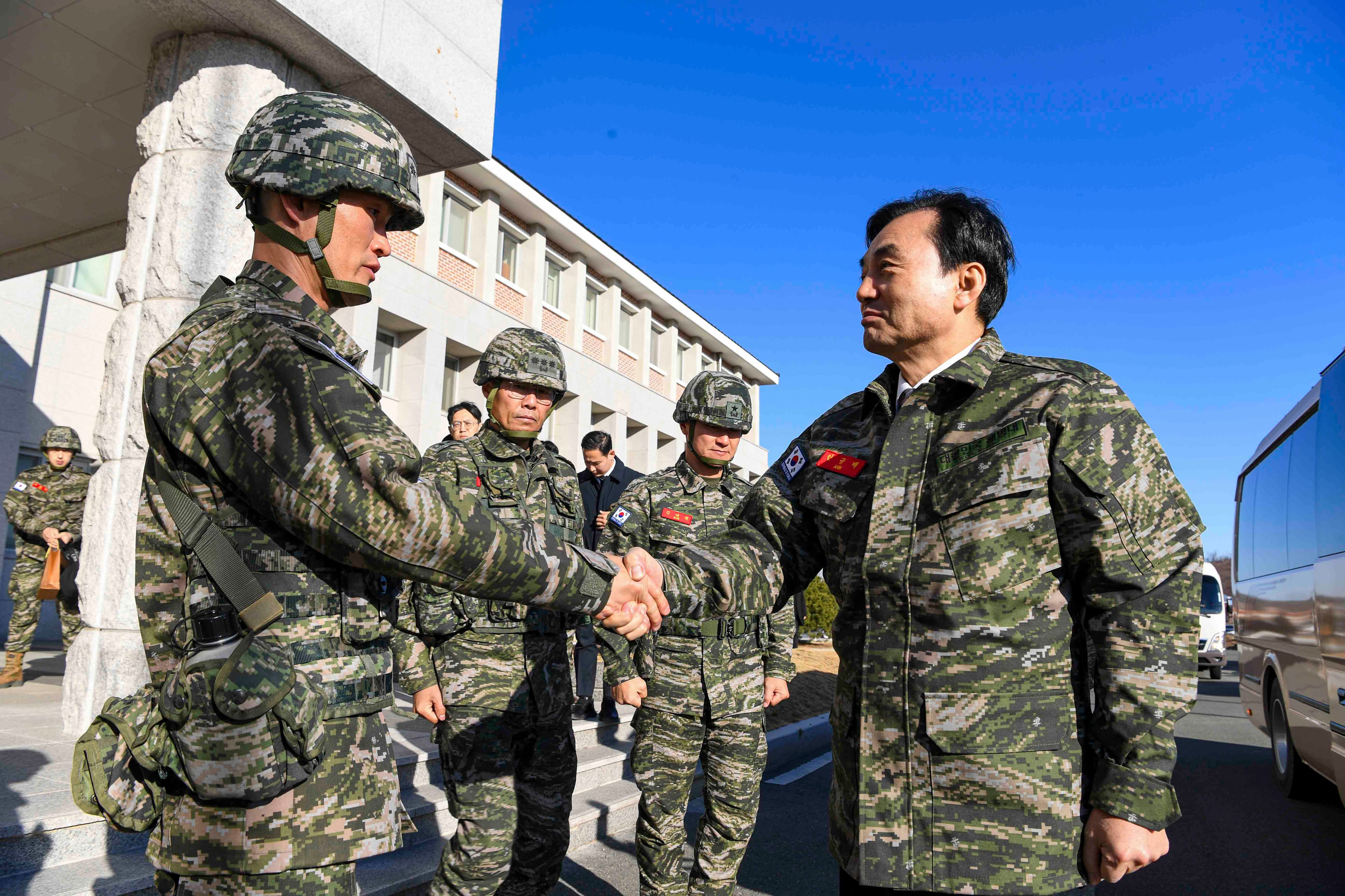 Marine Corps reclaims 1st, 2nd Division control after 50 years