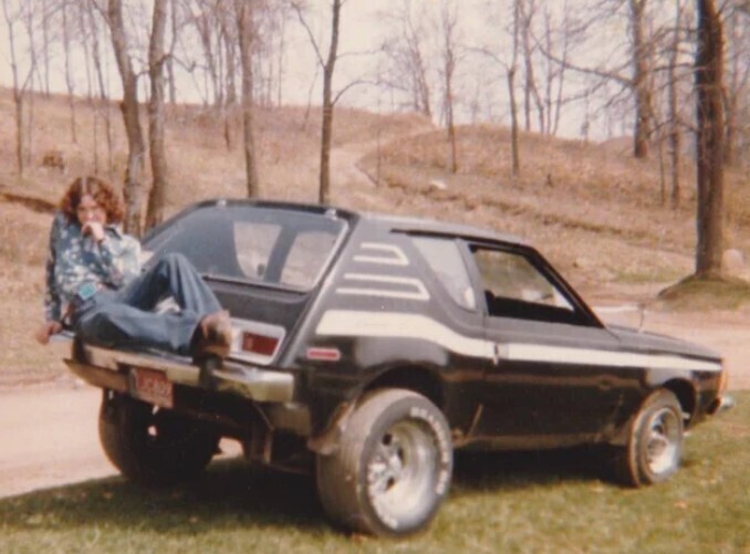 20 photos showing the wild side of the 1970s