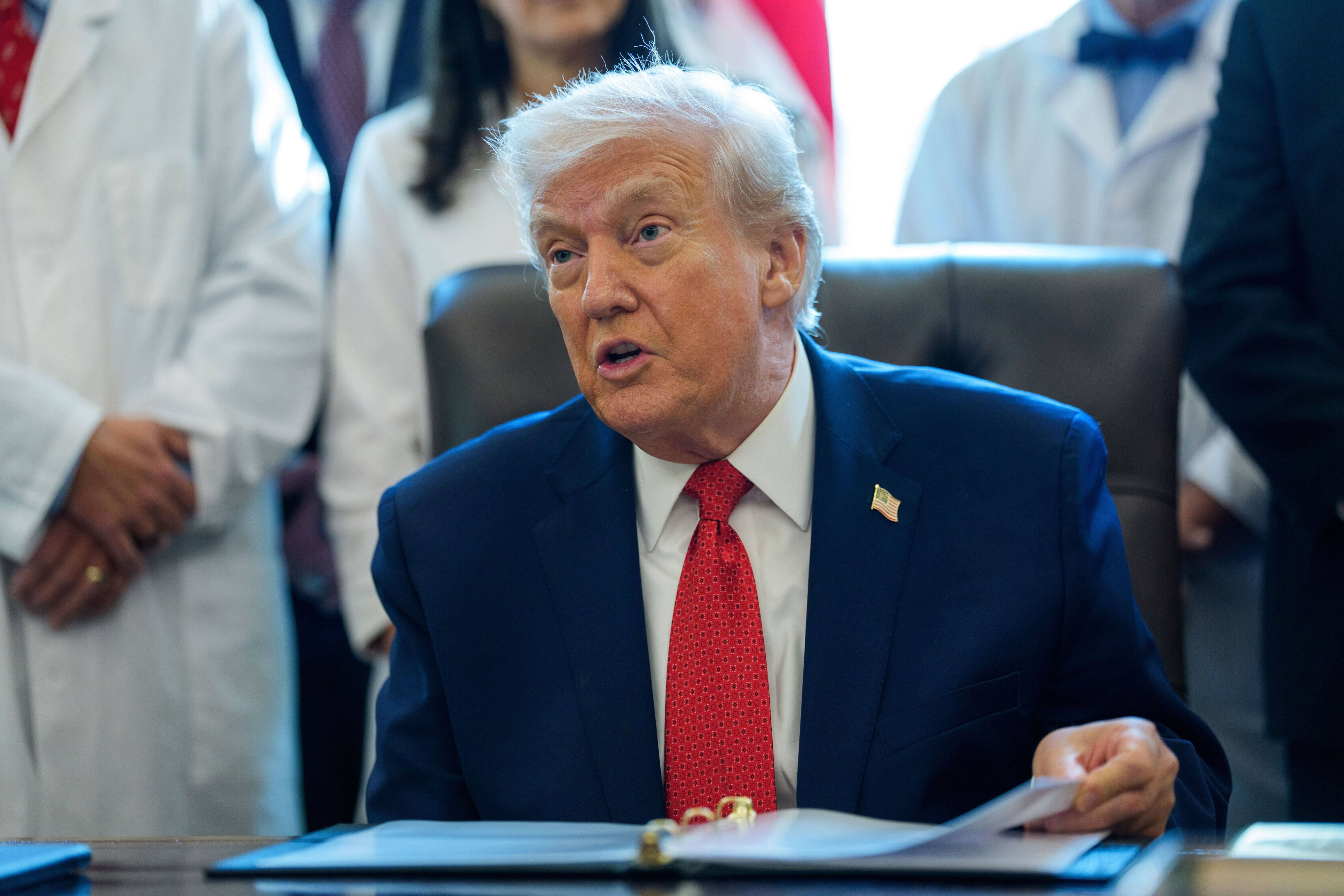 Donald Trump zaatakował rodzinę Kennedy'ego. Wszystko zaraz po śmierci ...