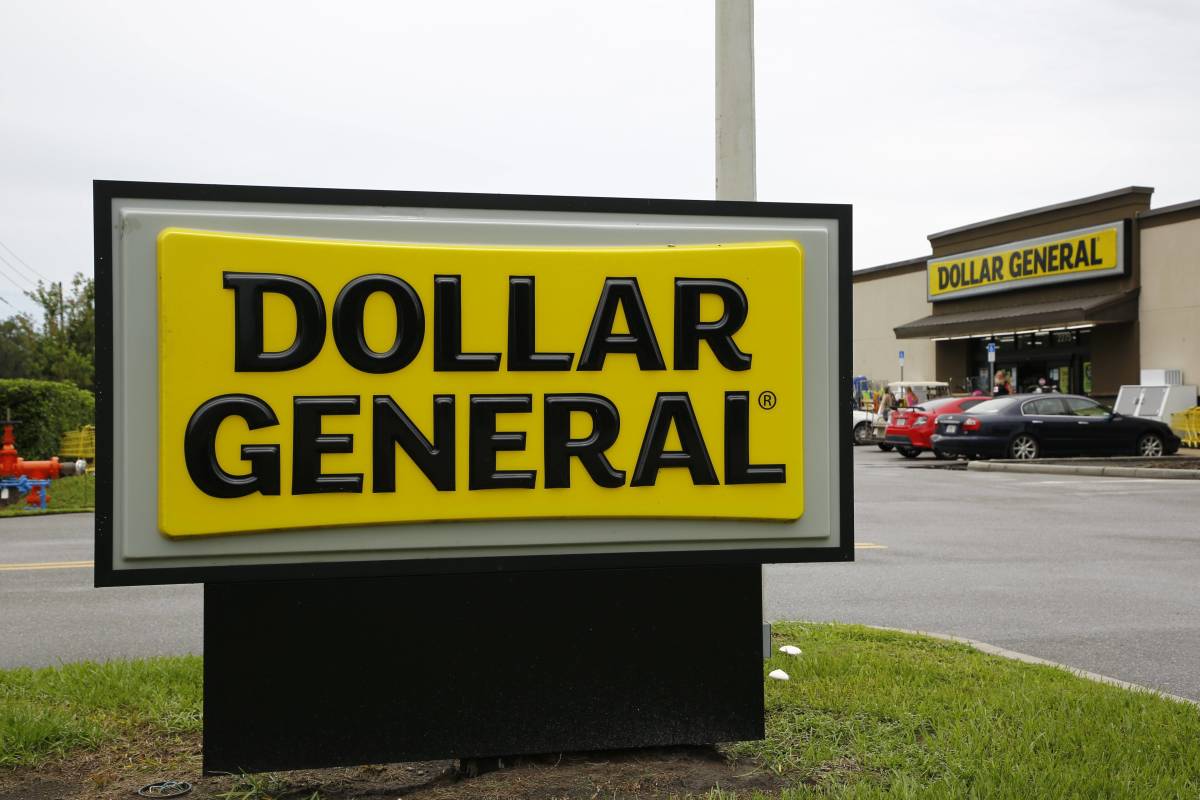 What Are Dollar Generals New Year's Hours in 2026?