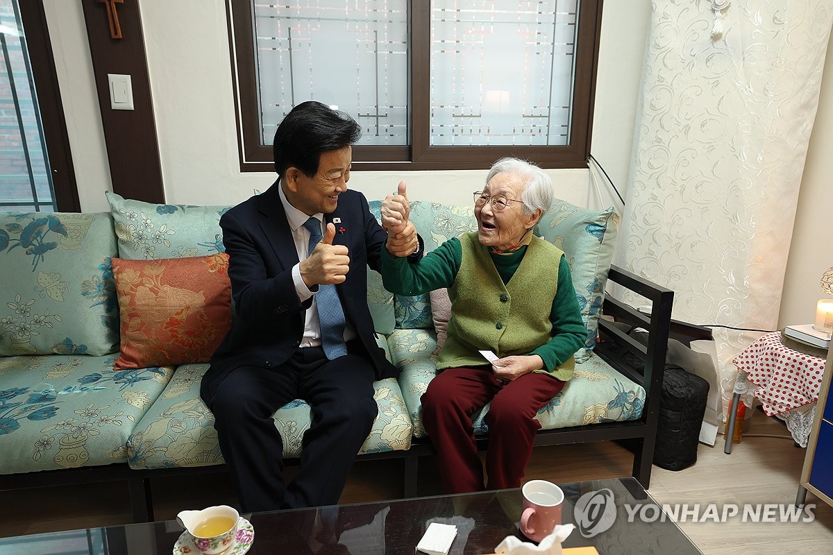 S Korea to prioritize confirming fate of separated families' kin in N Korea