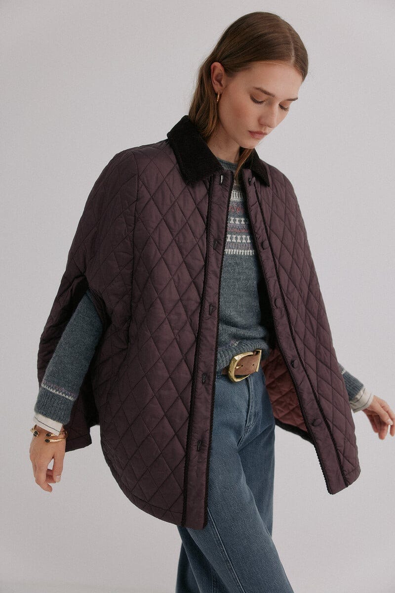 Rebajada un 70% la capa más elegante de Hoss Intropia con la que ir ...