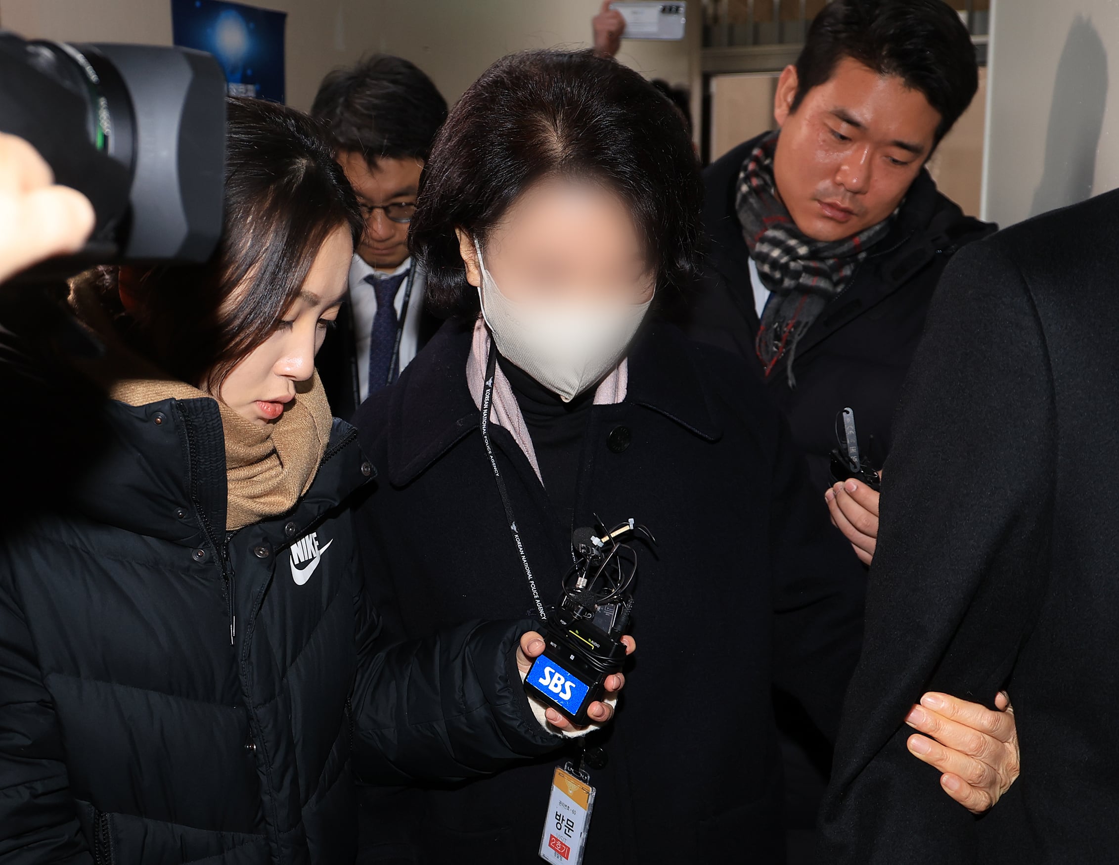 Police raid ex-secretary-general's home in Unification Church bribery case