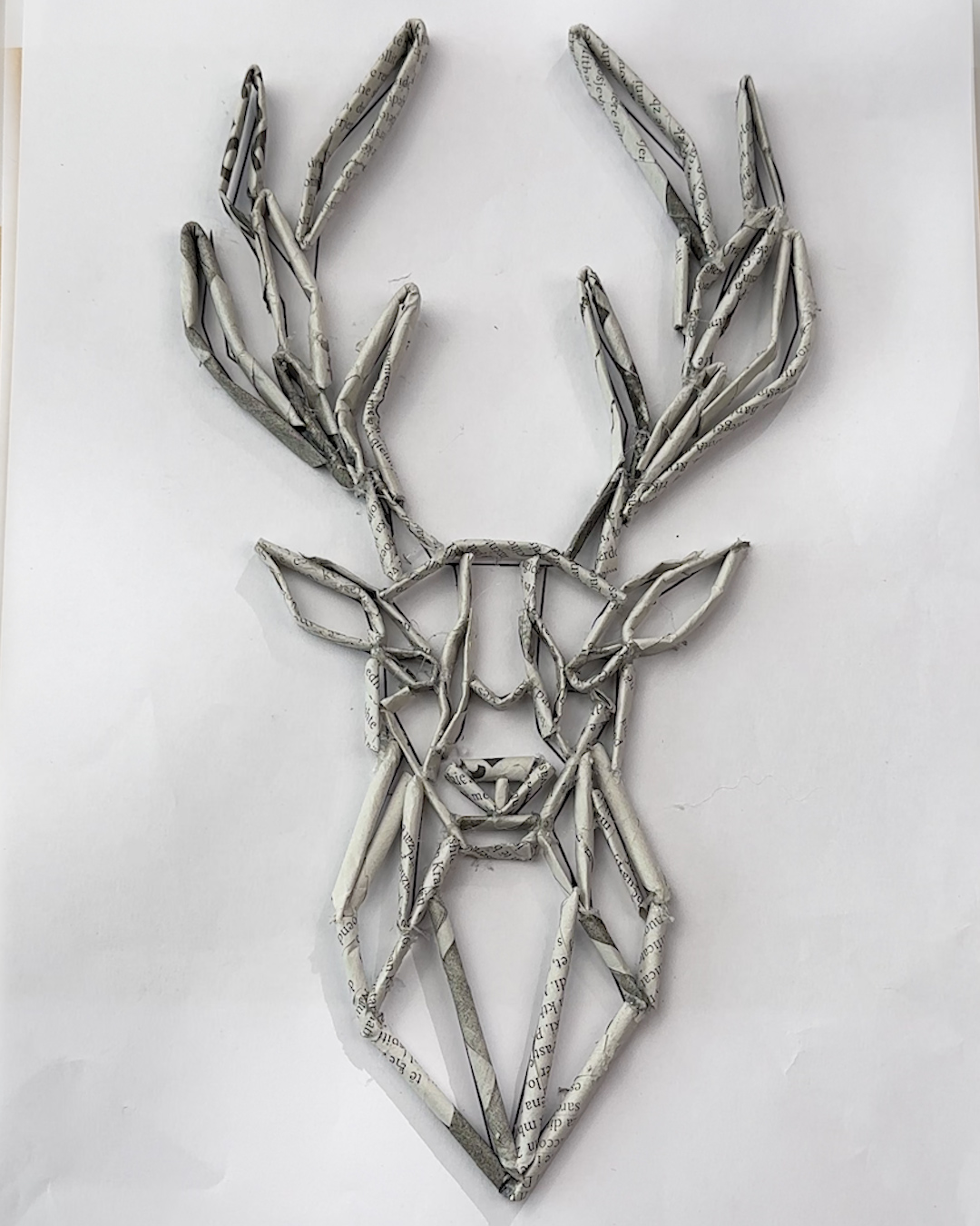This paper deer craft is beyond beautiful 🦌