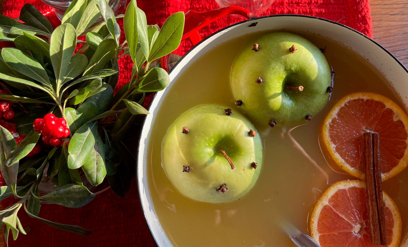 Keep the festivities coming on the Twelfth Night | Sweet Basil and the Bee